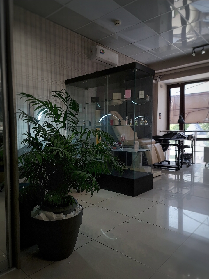 LUCKY STUDIO Тюмень, 50 лет Октября, 29 - отзывы, цены, фото, время работы, схема проезда ...