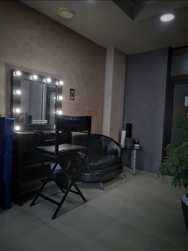 LUCKY STUDIO Тюмень, 50 лет Октября, 29 - отзывы, цены, фото, время работы, схема проезда ...